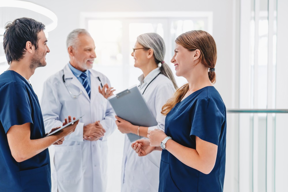 How Much Do Travel Nurses Make Salary And Career Outlook American