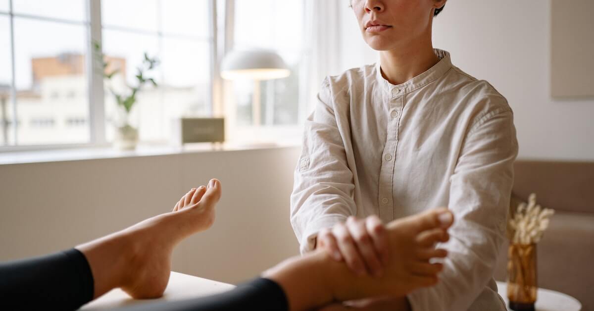 Health Benefits of Reflexology - American Institute of Alternative Medicine