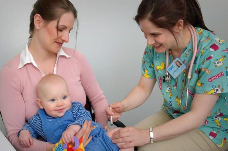 How To Become a Pediatric Nurse: Skills, Qualifications, and Experience ...