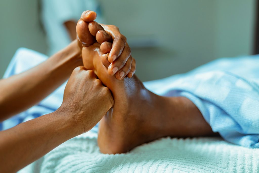 10 Deep Tissues Massage Benefits You Should Know About - American ...